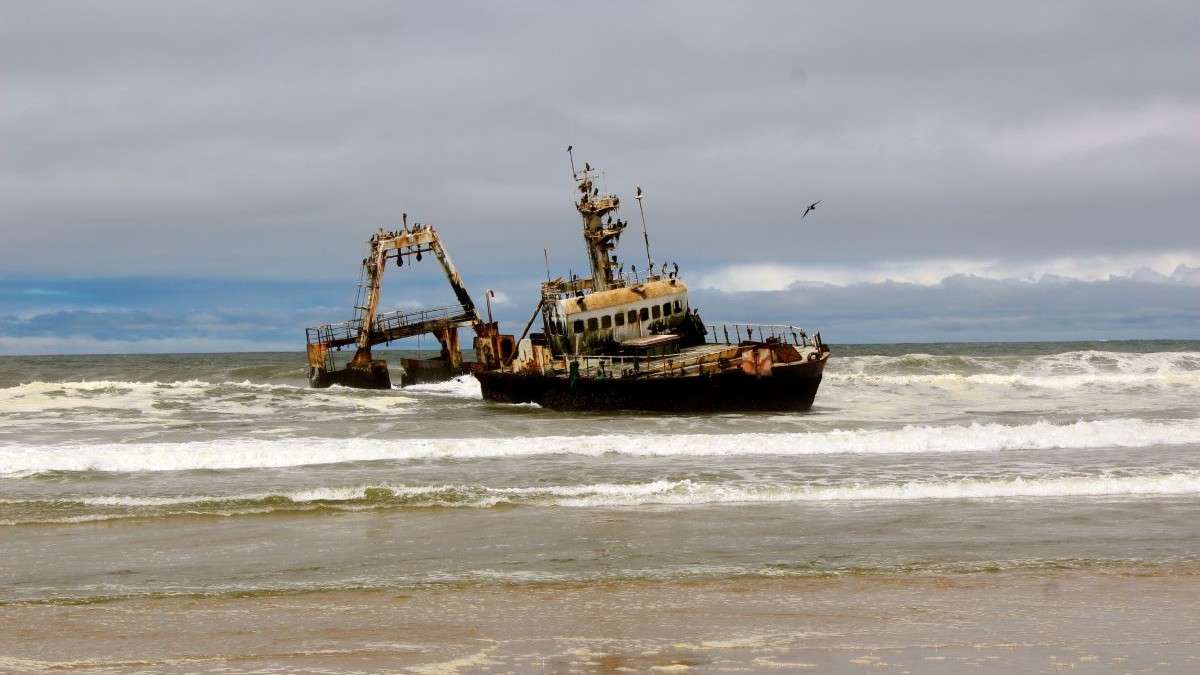 Budget Travel in Skeleton Coast | Safari Travel Guide